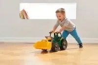 Lena Traktor se lžící zeleno-žlutá / od 3 let