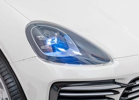 Ramiz Elektrické autíčko Porsche Cayenne S na baterie pro děti bílý lak SUV + dálkové ovládání