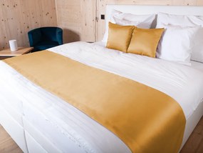Biante Saténový přehoz/běhoun na postel Satén LUX-029 Zlatý 60x220 cm