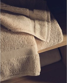 Béžový froté bavlněný ručník 30x50 cm Olvira – Kave Home