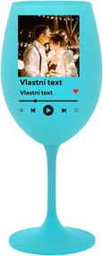 Personalizovaná sklenice s motivem přehrávače