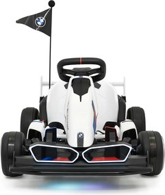 Ramiz BMW motokára s funkcí driftu bílá