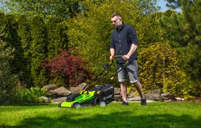 Fieldmann FZR 70435-0 2x20V - akumulátorová sekačka