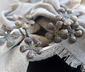 Bronzovo-černý antik kovový držák na ubrousky s kytičkou Flower - 6*5cm