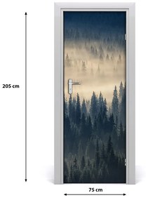 Fototapeta na dveře samolepící mlha nad lesem 75x205 cm
