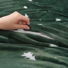 Goldea vánoční mikroplyšové povlečení deluxe - bílé stromečky na tmavě zelené 220 x 200 a 2ks 70 x 90 cm