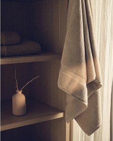Béžová froté bavlněná osuška 70x140 cm Olvira – Kave Home