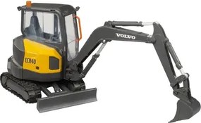 Bruder Rypadlo Volvo ECR40 / od 3 let