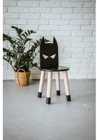 Dětská židle ve tvaru Batman