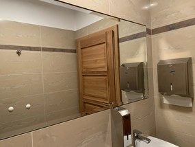 Zrcadlo do koupelny na míru - konfigurovatelné s fazetou 20 mm - Obsidian