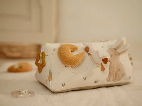 Little Dutch Polštářek trojhranný s aktivitami Newborn Naturals