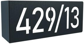 Domovní číslo tabulka lakovaná 7 Velikost: 10 x 24 x 7(ohyb) cm  (M), Odstín: RAL 9005 - černá, Ohyb: Na pravé straně od čísla