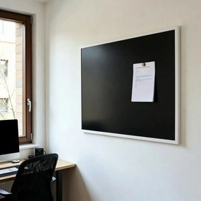 Toptabule.sk  Černá magnetická popisovací tabule v bílém dřevěném rámu COLOR 120x90 cm