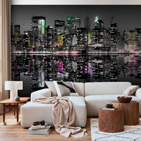 Fototapeta Noční New York - architektura s mrakodrapy a barevnými prvky