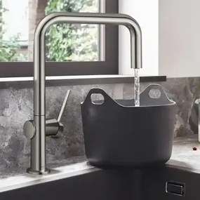 Hansgrohe - Dřezová baterie Talis, vzhled nerezu