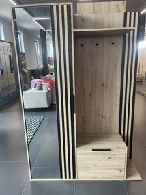 Stolar Předsíň Milo 140 s lamely Barva: černá