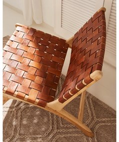 Koňakově hnědé/v přírodní barvě kožené křeslo s výpletem Calixta – Kave Home