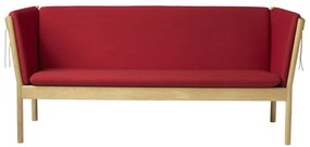 Pohovka J148 z dubového masivu - trojmístná, textilní potah barva potahu:: červená, Barva rámu:: světlý dub