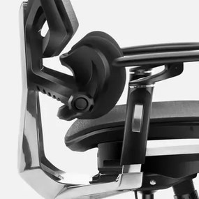 Mark Adler Expert 9.6 černá / Kancelářské ergonomické křeslo / nosnost