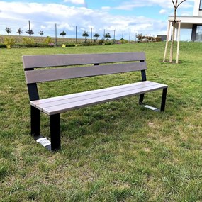 KULHÁNEK Designová zahradní lavice Délka: individuální, Odstín nátěru: olej - modřín, Odstín podnože: černá - RAL 9005