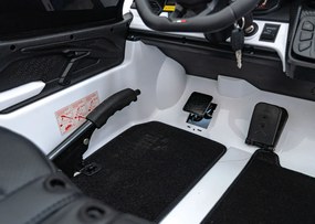 Ramiz Vozidlo Lamborghini Revuelto XL STRONG bílé
