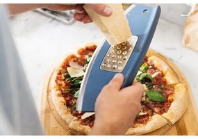 Kráječ na pizzu se struhadlem na sýr LEO