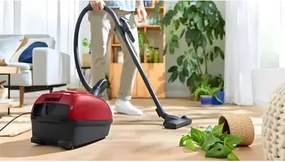 BOSCH BGB38RD2 černá, červená / Sáčkový vysavač / 600 W / 4 L / 79 dB