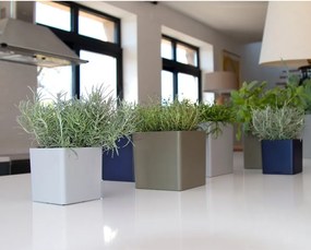 Květináč z recyklovaného plastu Oslo – Artevasi