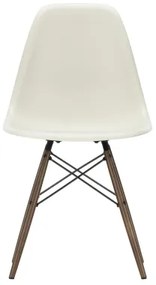 Eames Plastic Chair DSW tmavě lakovaný javor oblázková bílé na tvrdou podlahu Vitra