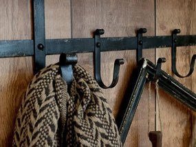 Hnědá antik dřevěná nástěnná polička s kovovými háčky Hael - 92*18*25cm