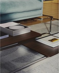 Tmavě hnědý konferenční stolek se skleněnou deskou 60x140 cm Tarsel – Kave Home