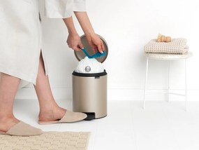 Brabantia Pedálový koš NewIcon 5L champagne