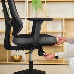 Ergonomické křeslo Loano – Černé