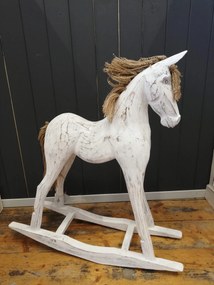 Dřevěný houpací koník