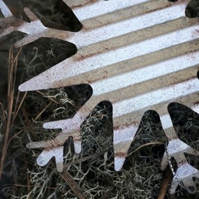 Dekorace plech. vločka House Doctor ICE SNOWFLAKE stříbrná