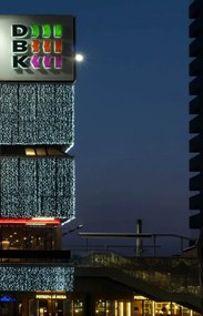 Easy Fix LED světelný závěs venkovní, 100 × 700 cm, ledově bílá, 600 diod, bílý kabel, IP67, prodlužovací