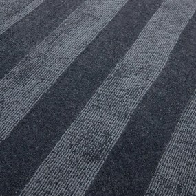 Tmavě modrý ručně tkaný koberec z recyklovaných vláken 160x230 cm Connor – MADE