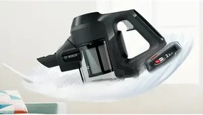 Bosch Serie 6 BBS611BSC černá / Aku tyčový vysavač 2v1 / 18V / 2,5 Ah