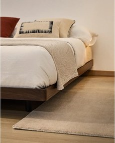 Hnědá dvoulůžková postel z březového dřeva bez čela s roštem 160x200 cm Norlen – Kave Home