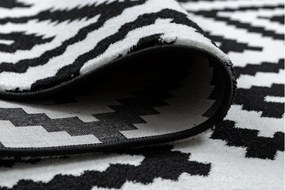 Kusový koberec SKETCH PHILIP bílý / černý - čtverce