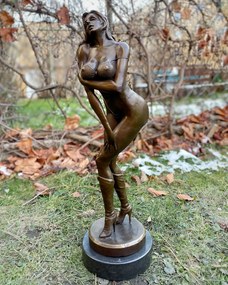 Bronzová socha soška sexy žena