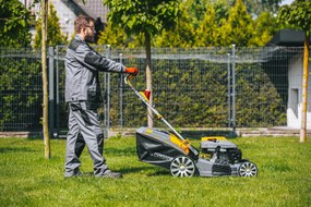 POWERMAT Benzínová sekačka PM-KSS-700SH PM0614