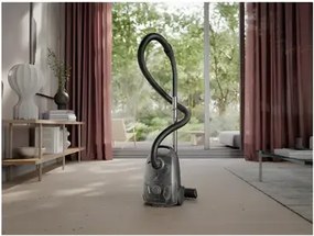 Electrolux 500 EB51C2DB modrá / Sáčkový vysavač / 750 W / 78 dB / rádi