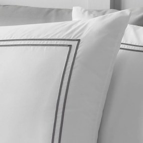 Bílé 3dílné saténové povlečení na dvoulůžko 200x200 cm So Soft Mono Satin Stitch – Catherine Lansfield