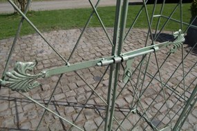Oblouk na růže s Tor Melissa – antik zelená