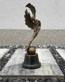 Bronzová socha - ženská figura s křídly - Vzestupný den