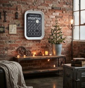 Vánoční kovový nástěnný kalendář Christmas – 32*3,5*41 cm