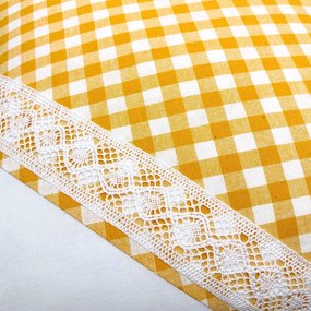 Povlaky na polštář s krajkou - kanafas žlutý 50x50 cm