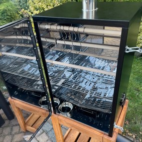 GRILLPAL kovová izolovaná udírna Grillpal Smoker 80,124 l, podstavec teak