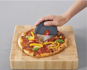 Silikonovo-nerezový kráječ na pizzu Disc – Joseph Joseph